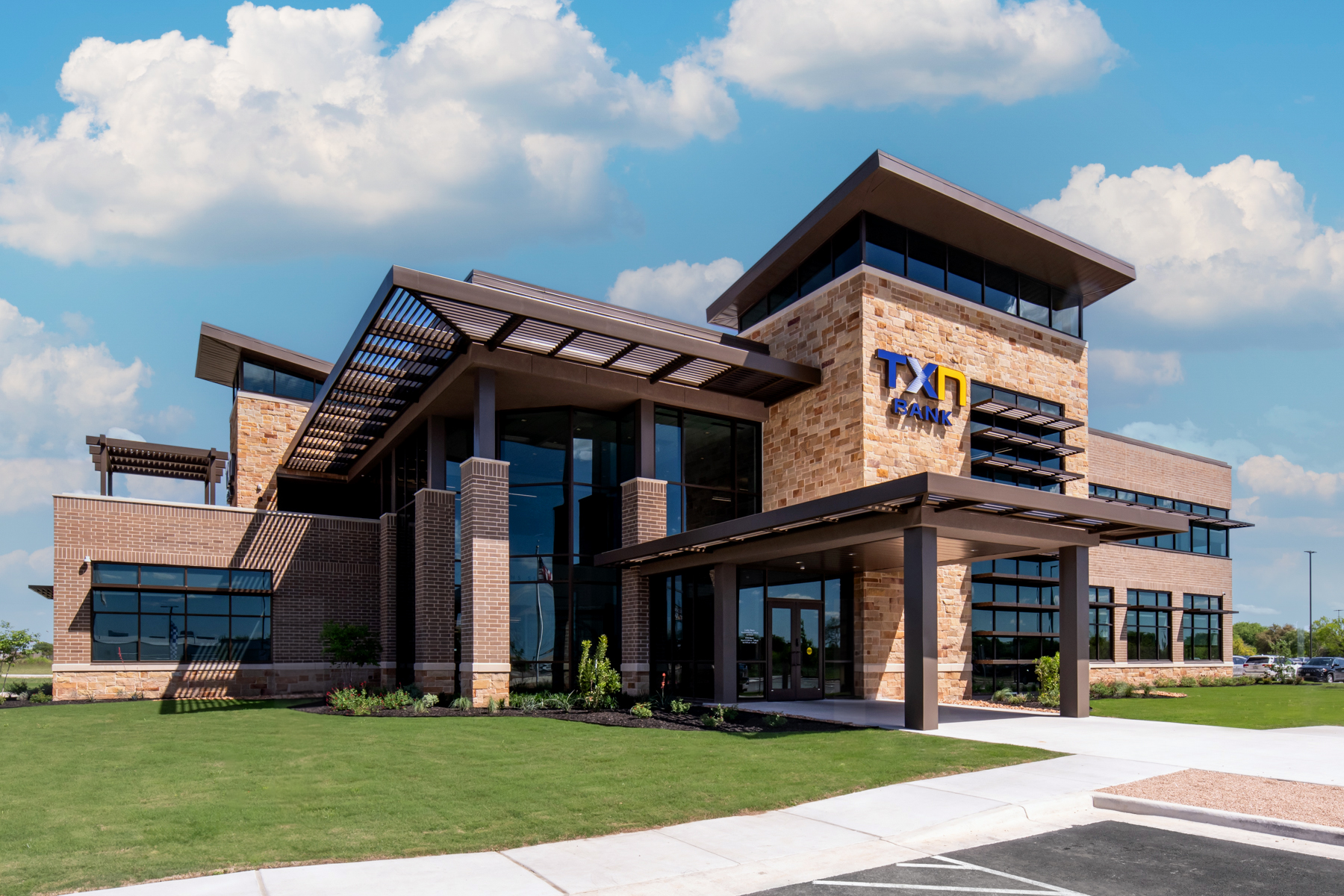 Texas Instruments Inc Pioneers Growth in Q1 2025 Earnings Report